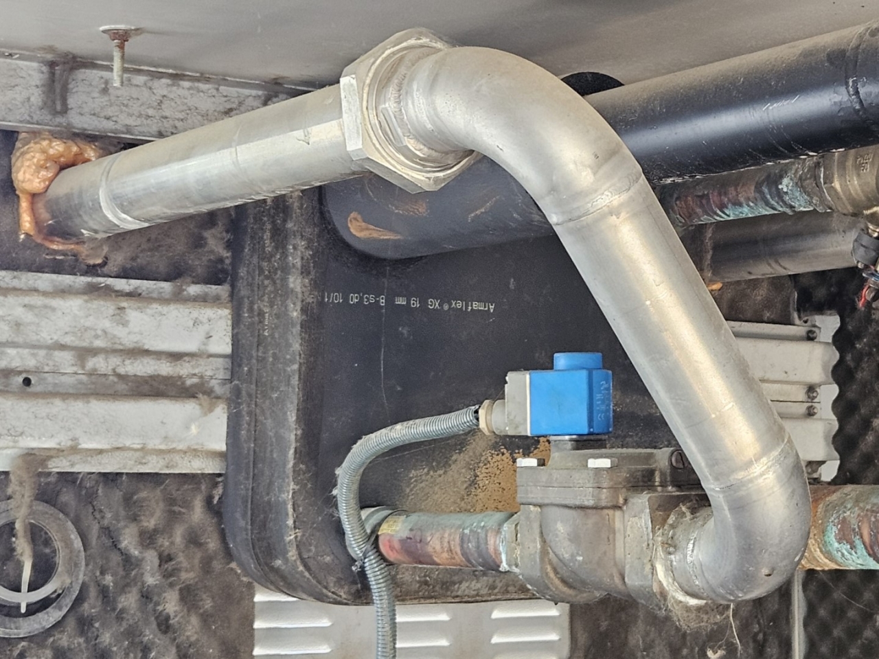 Used Bitzer HSK7451-70-40P (x2) condensing unit Freon | HOS BV