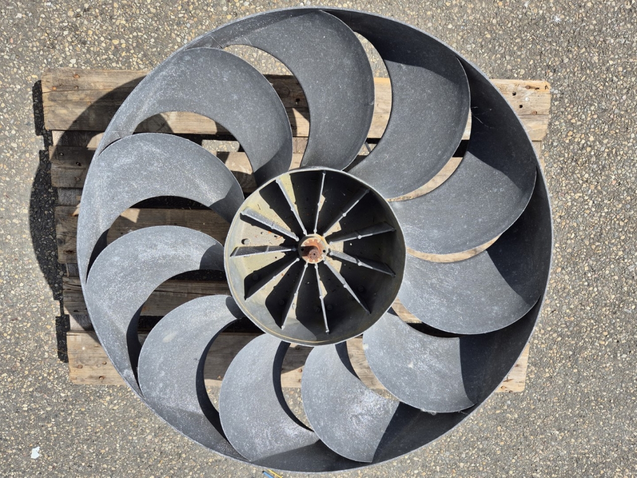 Used Carrier CM29/T fan | HOS BV