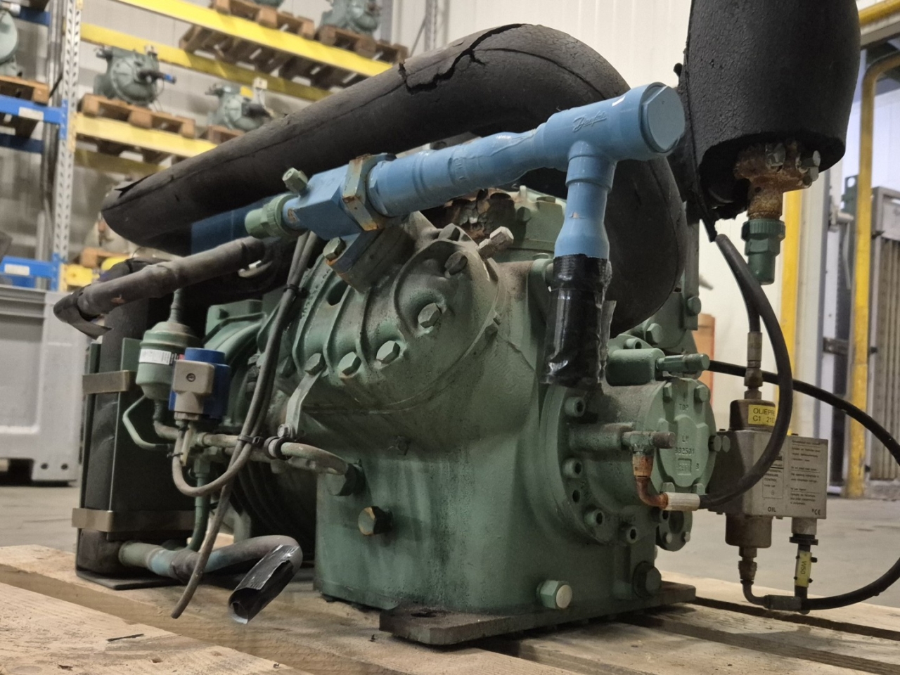 Used Bitzer S6F-30.2Y-40P two-stage semi-hermetic reciprocating compressor Freon | HOS BV