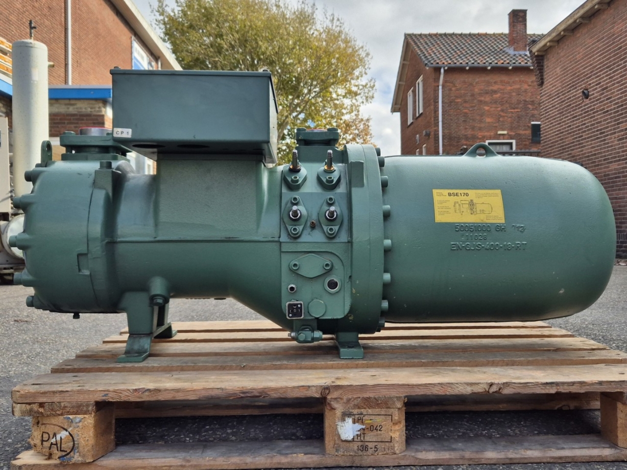 Used Bitzer CSH 7593-90Y-40D semi-hermetic screw compressor Freon | HOS BV