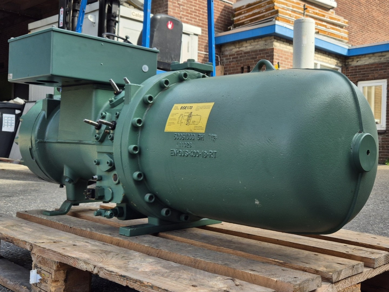 Used Bitzer CSH 7593-90Y-40D semi-hermetic screw compressor Freon | HOS BV